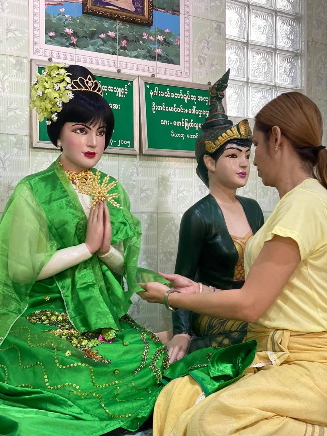 သိုက်နန်းရှင်ရဲ့ မွေးနေ့မှာ နတ်ရုပ်ကို မင်းသမီးလေး ဖြစ်သွားအောင် ပြင်ဆင