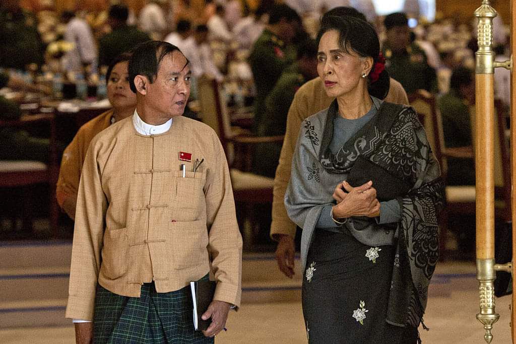 သမ္မတကြီး ဦးဝင်းမြင့် နှင့် အတိုင်ပင်ခံပုဂ္ဂိုလ် ဒေါ်အောင်ဆန်းစုကြည
