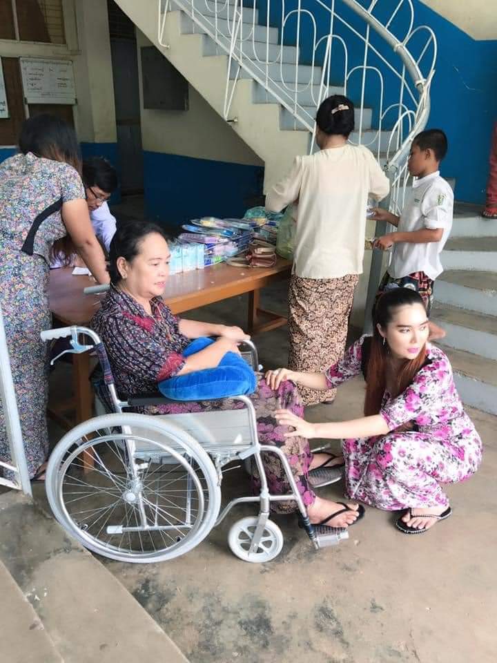 ပြန်လာနိုင်ဖို့မလွယ်တဲ့အချိန်မှာ မိခင်ဖြစ်သူက ဆုံးပါးသွားလို့