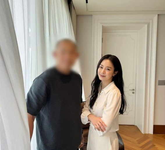 ទោះតុបតែងបែបធម្មតា តែ Kim Tae Hee នៅតែស្អាតខ្ញង់ - Khmerload | Cambodia ...