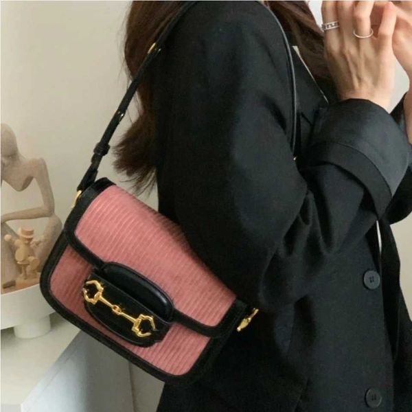 Women's New Single Shoulder Messenger Bag ins fashionable saddle bag - L192