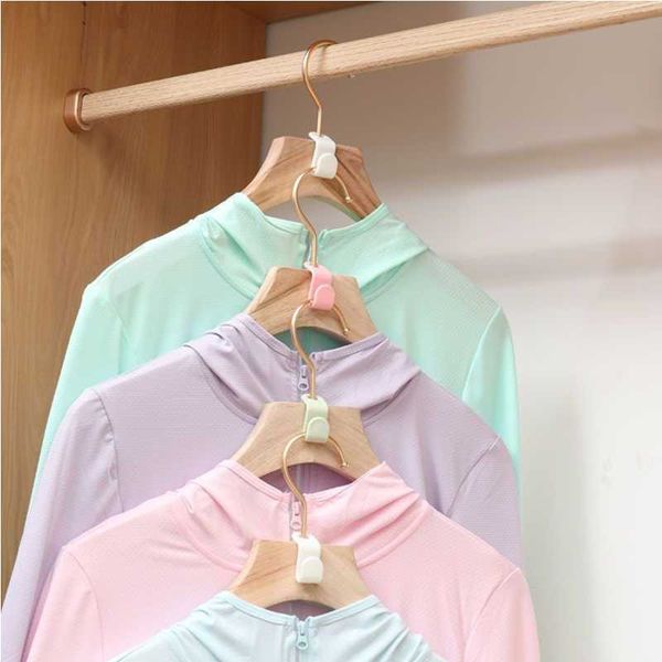 Multifunctional storage wardrobe saves space, connects hooks, and ...