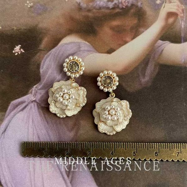 Vintage high-end camellia pearl earrings for women, supernatural French ...
