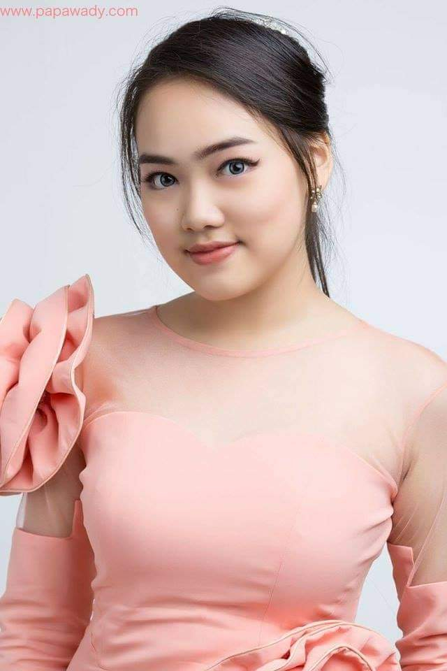 လွန်ခဲ့တဲ့ နှစ်အနည်းငယ်က ကိုယ်ခန္ဓာ ပြည့်ပြည့်ဖောင်းဖောင်းလေးနဲ့ တစ်မျိုးလေးကြည့်ကောင်းနေခဲ့တဲ့ ...