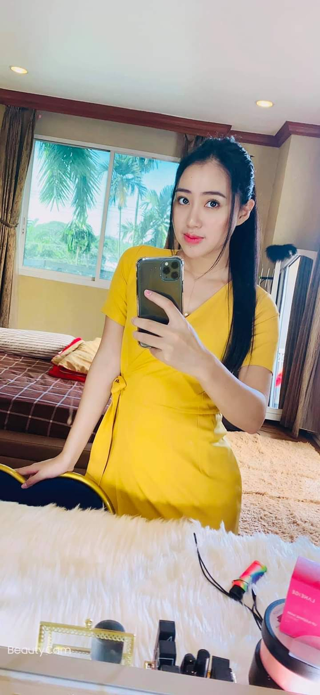 မြူးကြွတဲ့တီးလုံးသံအတိုင်း ကိုယ်လုံးလေးကိုအသားကုန်လှုပ်ခါပြီး စိုပြေမြင့်တို့နဲ့အတူ အပီအပြင်ဒွန့ ...