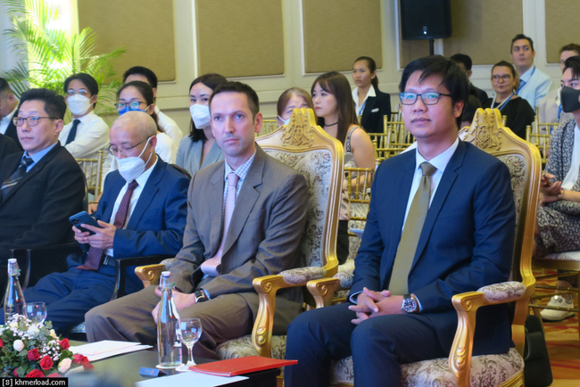 ពិធីបើកសម្ពោធជាផ្លូវការនូវ សាលាអន្តរជាតិ Shrewsbury ភ្នំពេញ ...