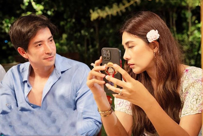 អ្នកមានលាក់មុខ ឡើងផ្ទះទាំងមូល Louis Scott និង ភរិយា ធ្វើបែបសាមញ្ញៗ ...