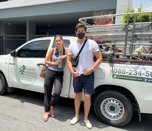 អ្នកមានលាក់មុខ ឡើងផ្ទះទាំងមូល Louis Scott និង ភរិយា ធ្វើបែបសាមញ្ញៗ ...