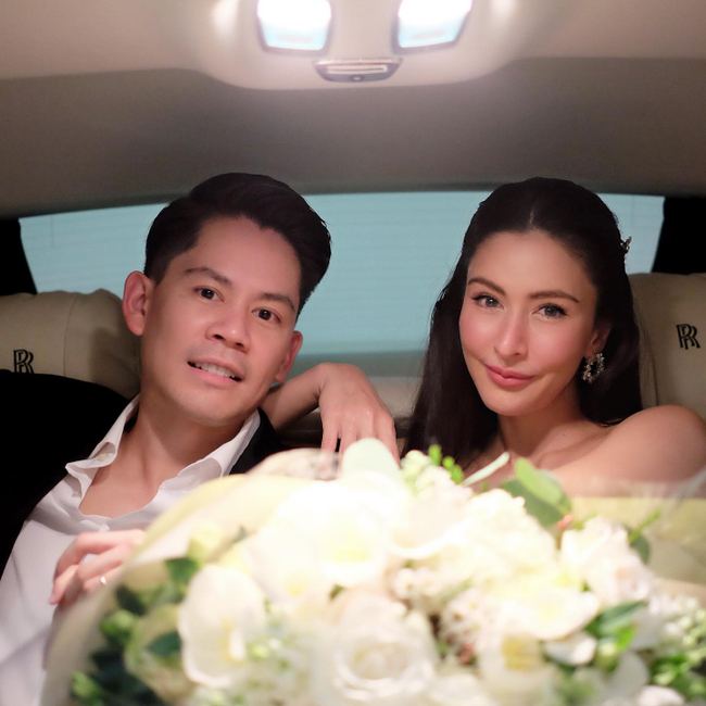 ថាអត់ច្រណែនមួយម៉ាត់ទៅ Sririta និងស្វាមី ធ្វើខួបអាពាហ៍ពិពាហ៍ឡើងផ្អែមល្ហែម - Khmerload | Cambodia ...