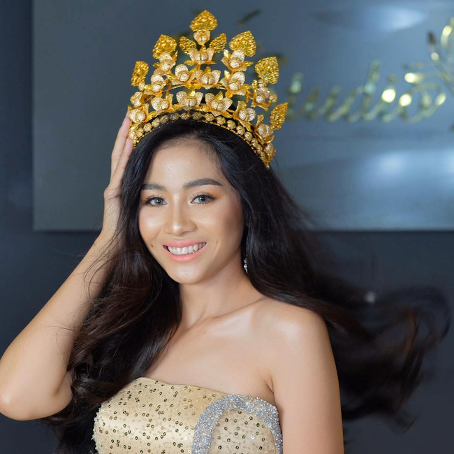 សោកស្ដាយចំពោះបវរកញ្ញាកម្ពុជាទាំងបីរូប ដែលខកខានទៅប្រកួតលើឆាកអន្តរជាតិ - Khmerload | Cambodia ...