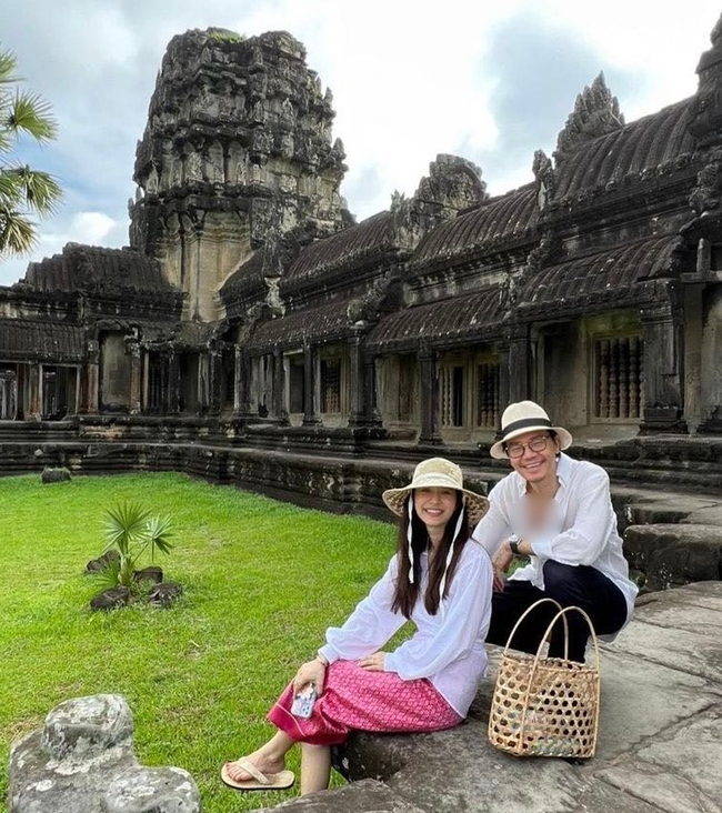 រូបភាពស្អាតៗជាច្រើន ពេល Mew និង Matt បានមកទស្សនាប្រាសាទអង្គរវត្ត ...
