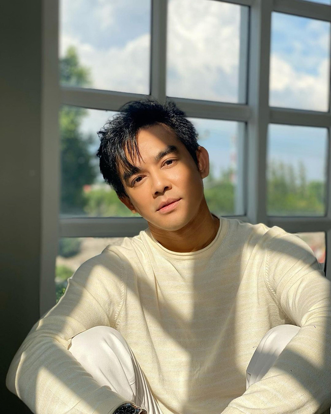 ទំនេរៗ Mos Patiparn បង្អួតផ្ទះថ្មីគួរឲ្យរស់នៅ ក្រោយពីកែកុន - Khmerload ...