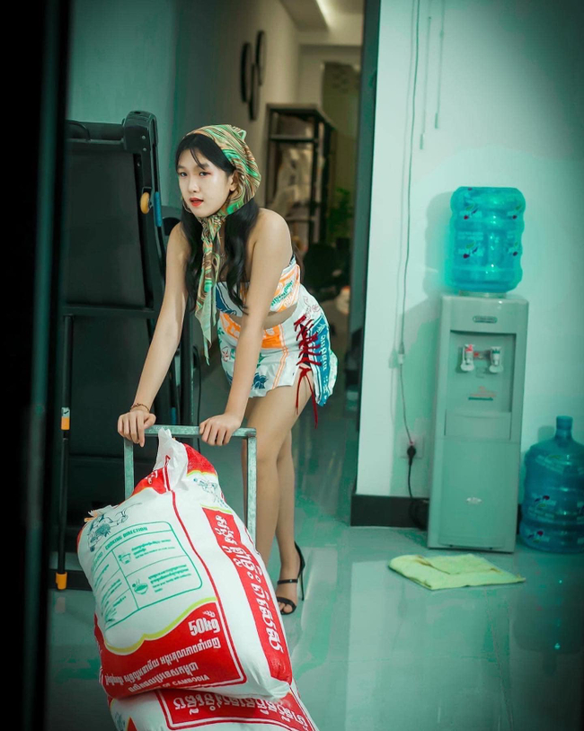 ចេះរកនឹកឃើញ Jasmine Heng យករបស់នេះ ធ្វើខោអាវ - Khmerload | Cambodia ...