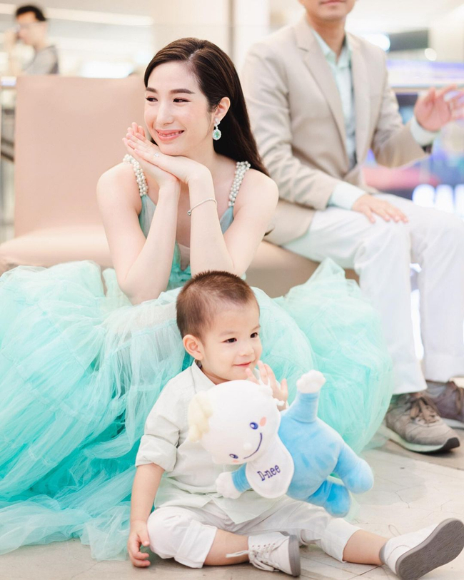 បើមិនប្រាប់គិតថា ជាបងស្រី! បើសម្រស់ Egg Busakorn កូនមួយហើយ នៅតែស្អាត - Khmerload | Cambodia ...