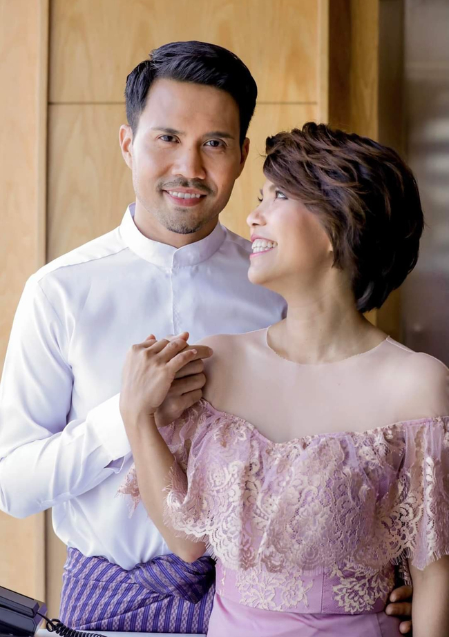 ချစ်ဇနီးလေးရဲ့ မွေးနေ့မှာ ချစ်ခြင်းအပြည့်ပါဝင်တဲ့ မွေးနေ့ဆုတောင်းလေးနဲ့ အပီချုပ်လိုက်တဲ့ မင်းသား