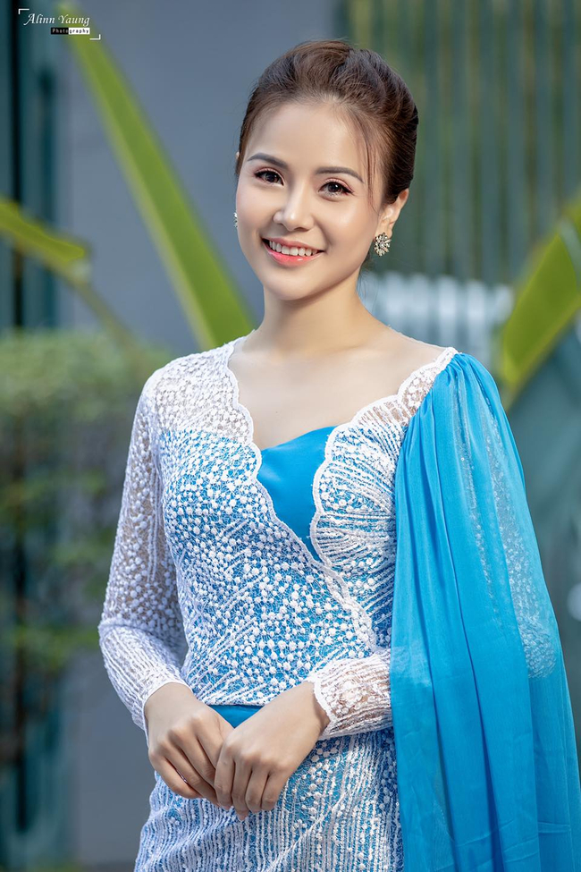 ညီမအရင်းတွေလိုခင်ကြတဲ့ သူငယ်ချင်းတွေရဲ့ ပုံရိပ်လေးတွေကို မျှဝေခဲ့တဲ့ နန်းမြတ်ဖြိုးသင်း ...