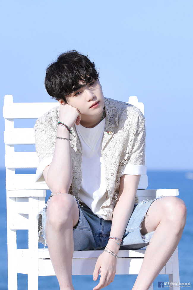 Suga ជាតារាប្រុសដែលស្ថិតនៅលំដាប់ខ្ពស់ប្រចាំតារាង Gaon Weekly Social ...