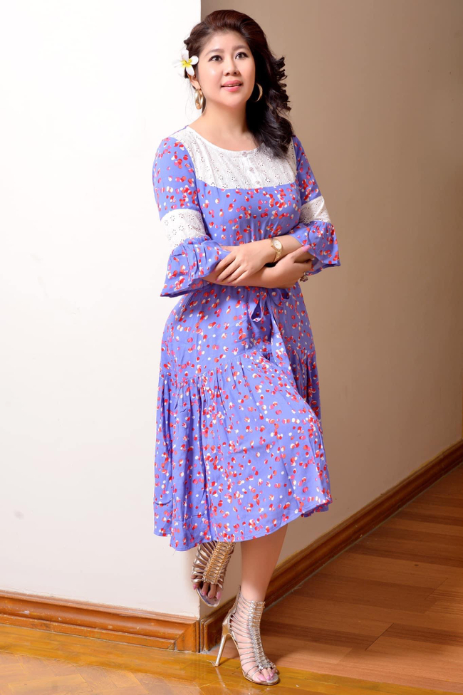 အခုချိန်ထိရွေးချယ်စရာမရှိသေးဘဲအပျိုကြီးဖြစ်နေသေးကြောင်း အားလုံးသိအောင်တစ်ခါတည်းကြေညာလိုက်တဲ့ ...