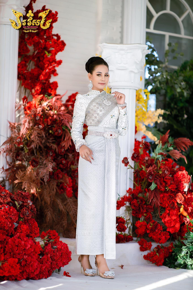 ម្នាក់ៗធំពេញក្រមុំរៀងខ្លួន! ក្មួយស្រីទាំងអស់ រតនៈ វិបុល រឹតតែស្អាត ពេលស្លៀកឈុតកូនក្រមុំ ...