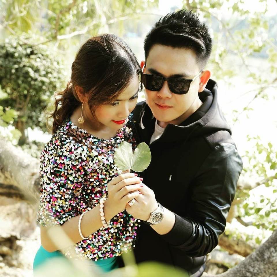 ချစ်ဇနီးလေးရဲ့ မွေးနေ့ရက်မြတ်လေးမှာ ဖွဲ့နွဲ့စာဆိုပြီး ကြည်နူးစရာ ဆုမွန